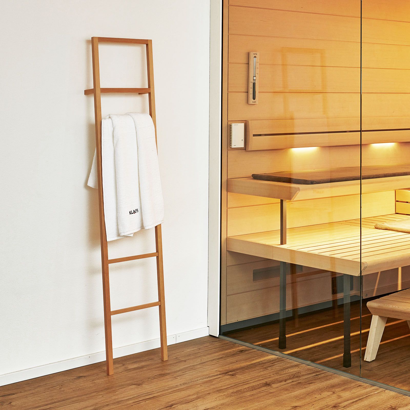 Handtuchleiter Hemlock | KLAFS Saunashop